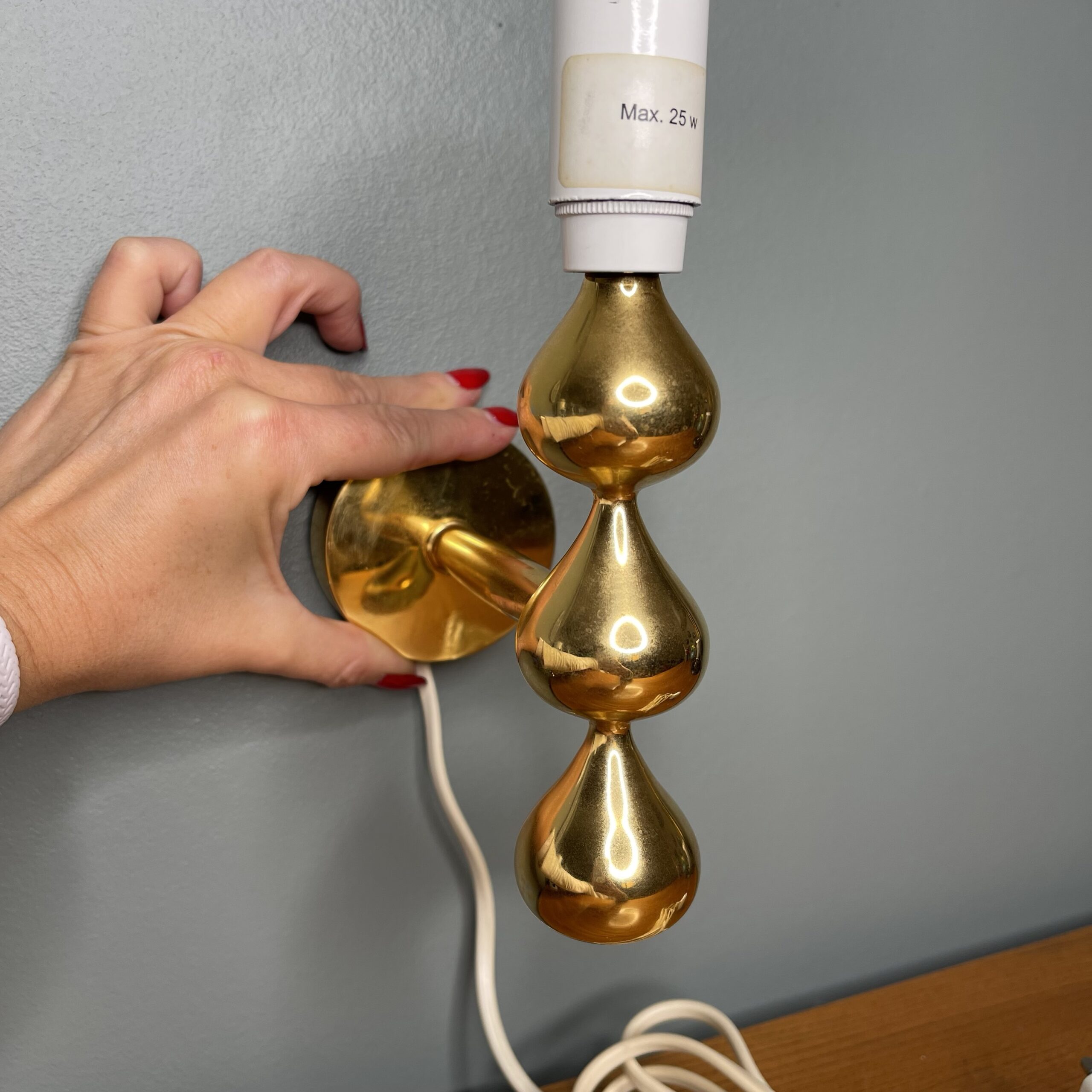 Dråbe væglampe af Asmussen - Villa og Vejbod