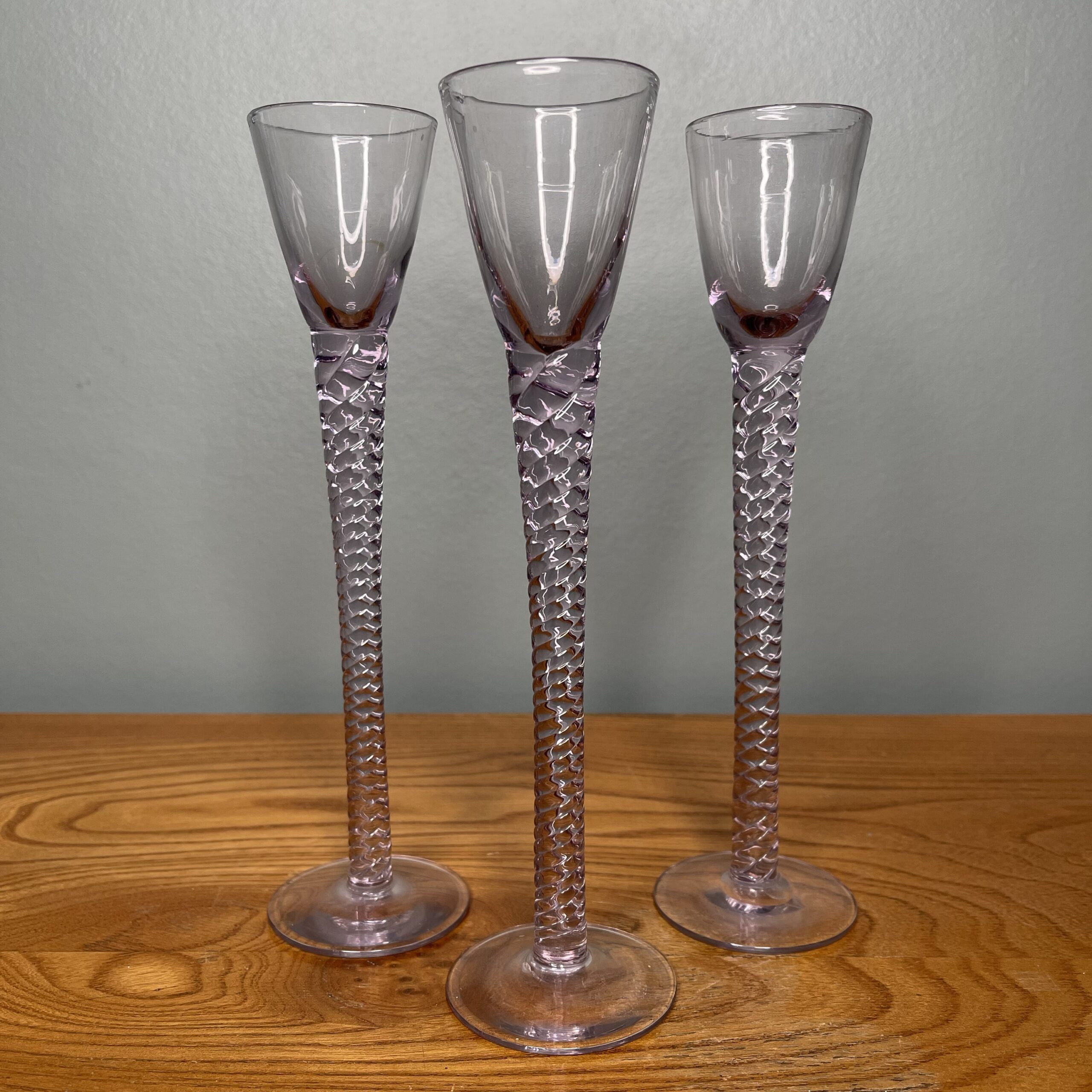 Holmegaard ‘Twist’ snapseglas - Villa og Vejbod