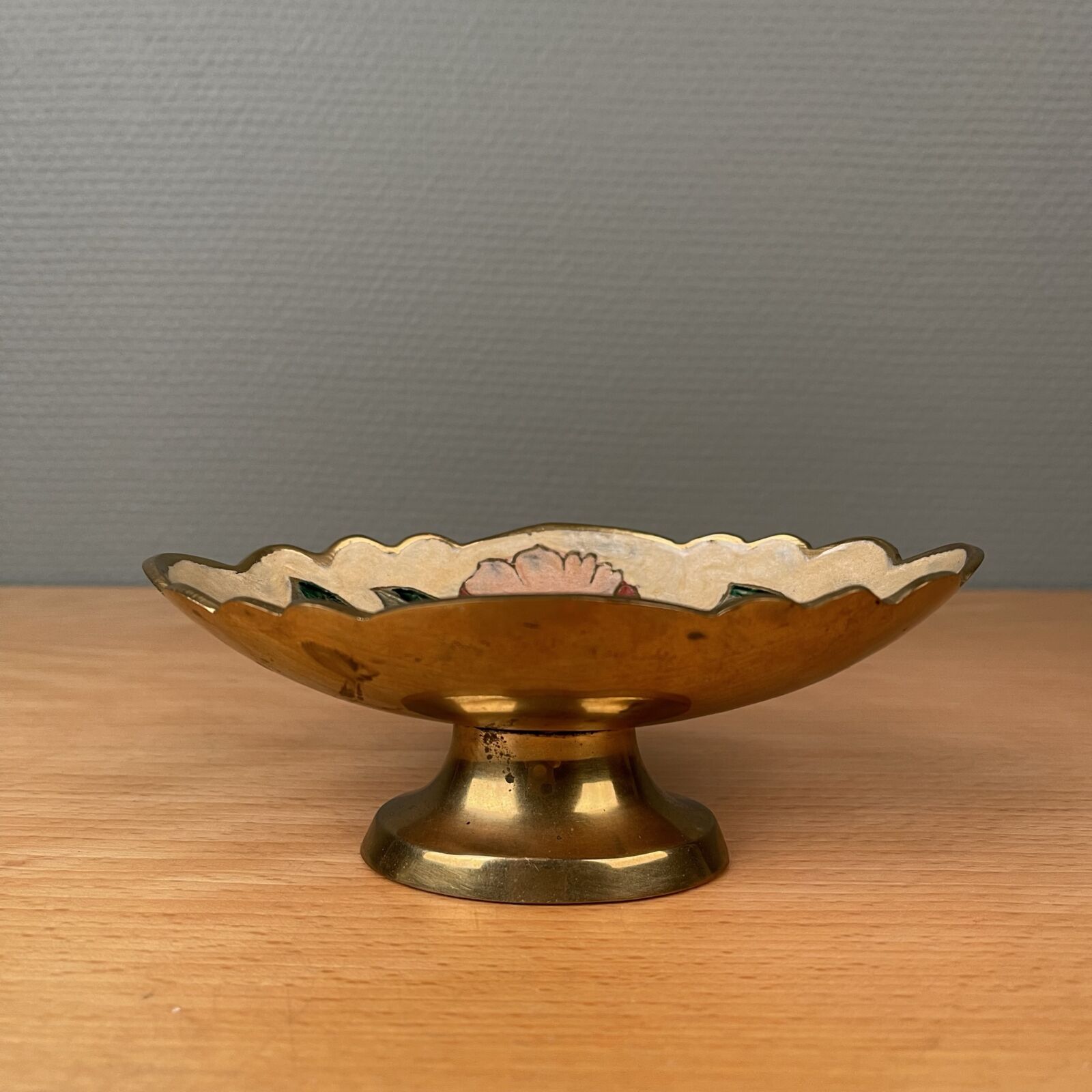 Messing skål på fod - Villa og Vejbod