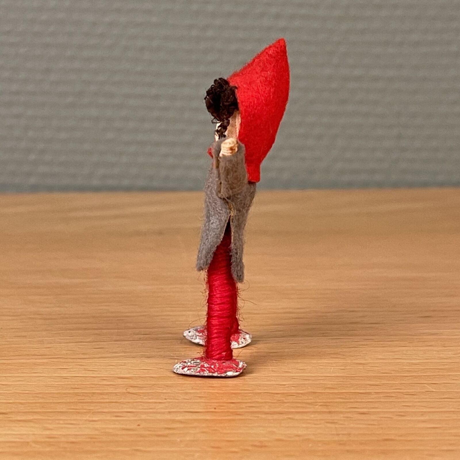 Mini nisse med blyfødder - Villa og Vejbod